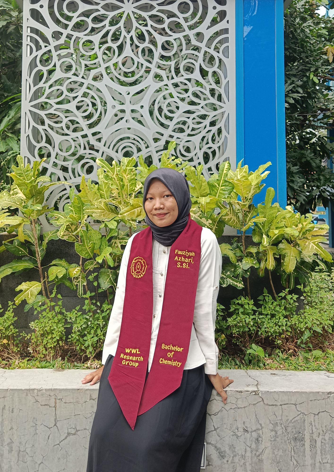 Students Alumni - Porous Materials For Sustainability Research Group